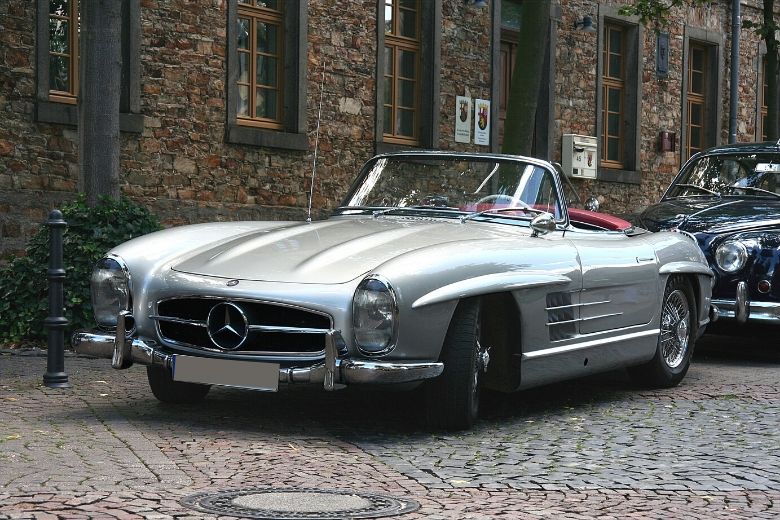 Oude Mercedes-Benz staat 40 jaar in de schuur en is nu 1 miljoen dollar ...