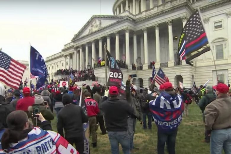 4 doden, 52 arrestaties bij bestorming Capitool in Verenigde Staten