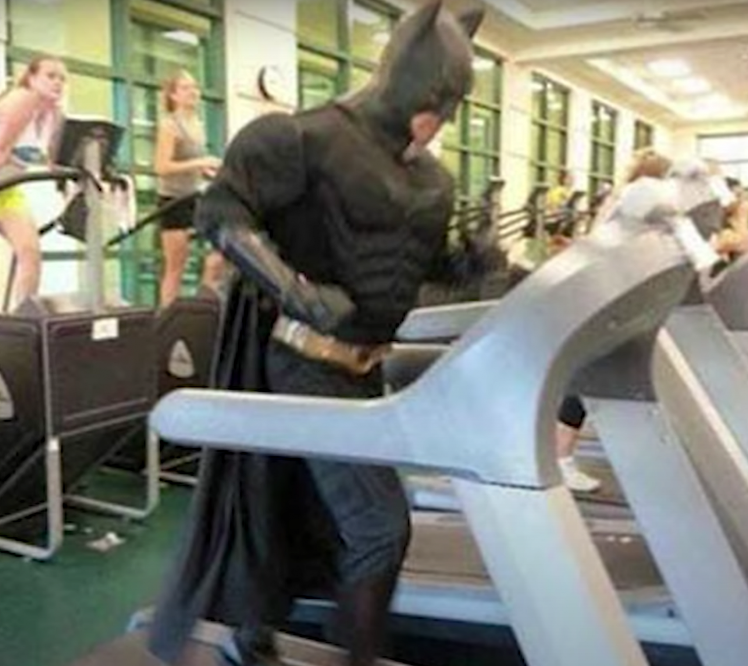 These are the most hilarious gym photos