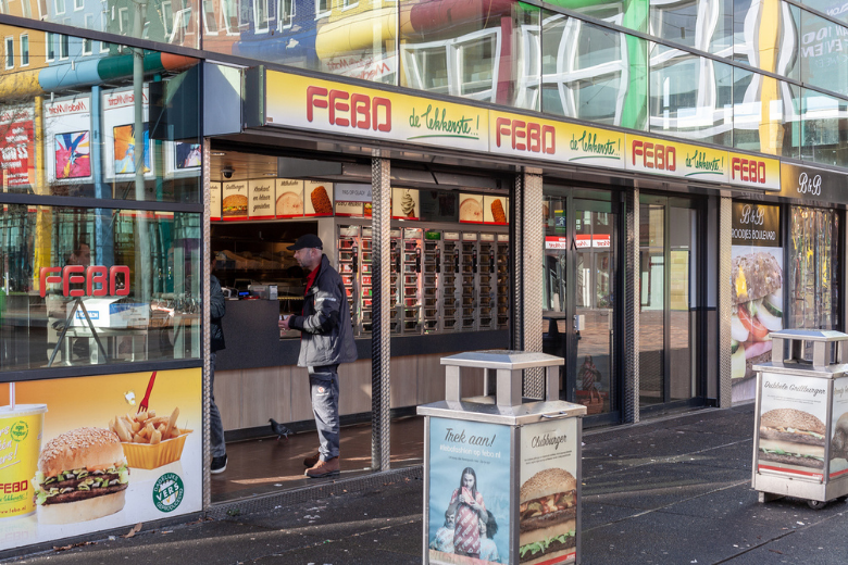 FEBO stapt over naar 'alleen pinnen' en krijgt bakken met kritiek